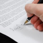 Άδεια στις εργαζόμενες και για γυναικολογικό έλεγχο